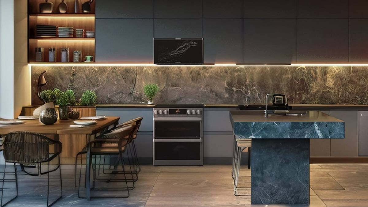 LG's Touchscreen Microwave Is Actually a Smart Idea for Once
