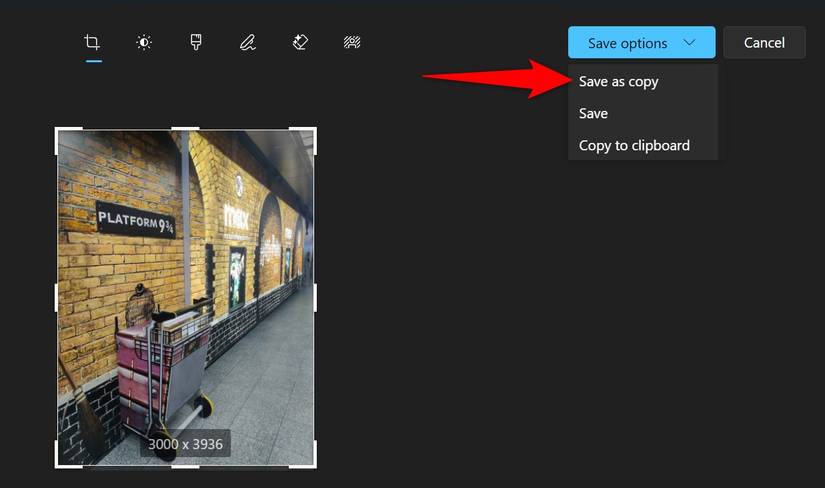 How to Stay Private By Stripping EXIF Data From Images on Windows 11