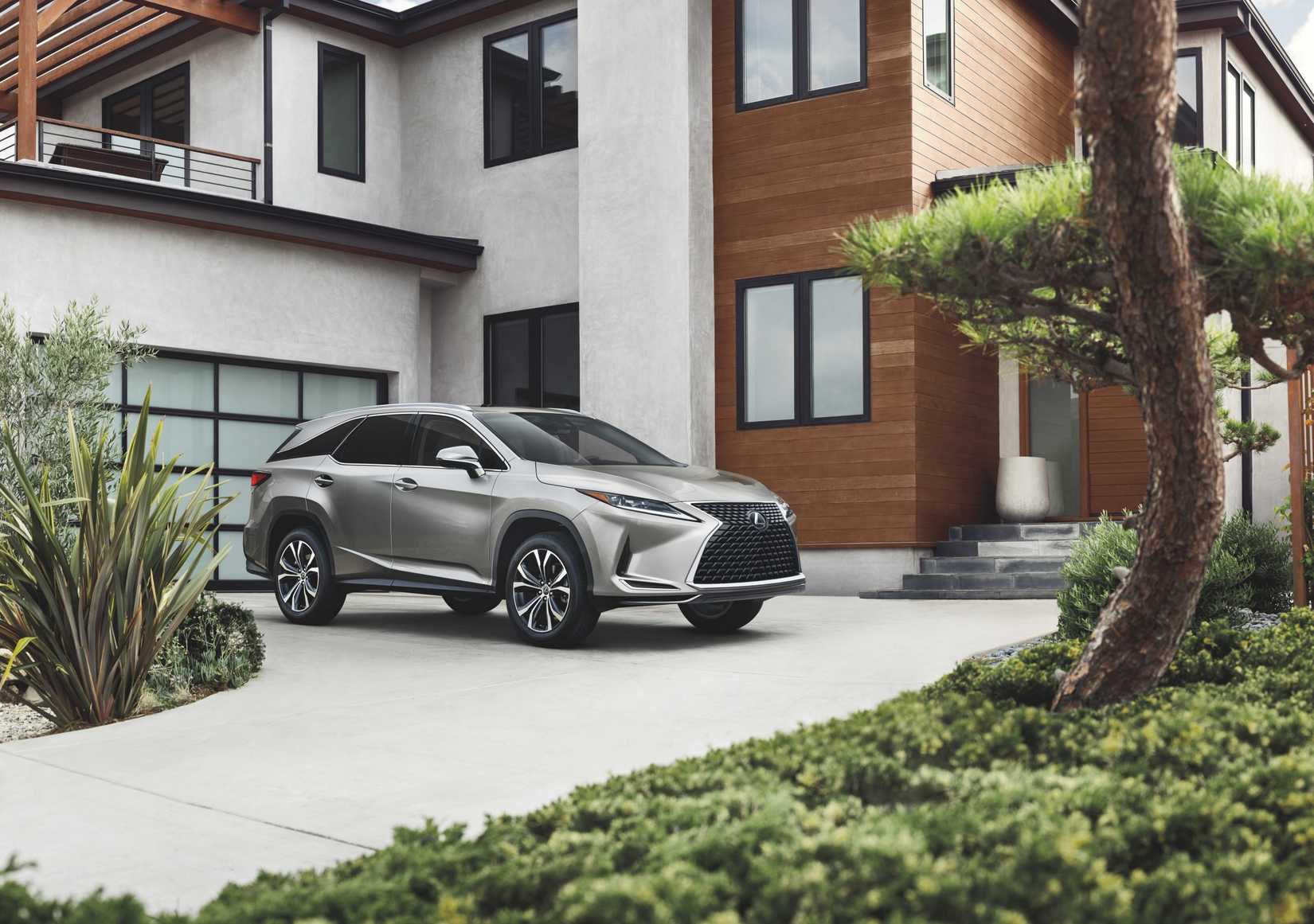 10 Lexus Models You Should Buy Used