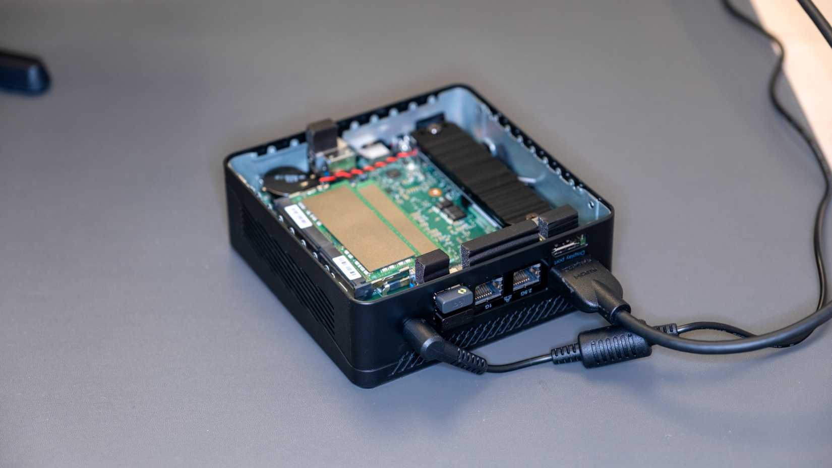 Buying a Mini PC for Linux? Keep These 5 Factors in Mind