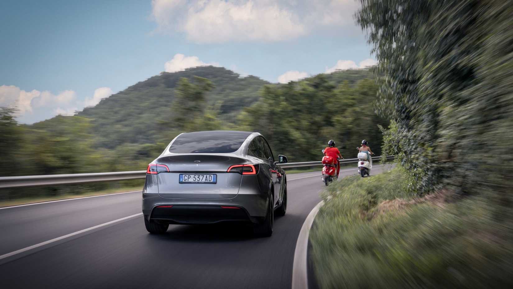 Here’s How Much It Costs to Replace a Tesla Model Y Battery