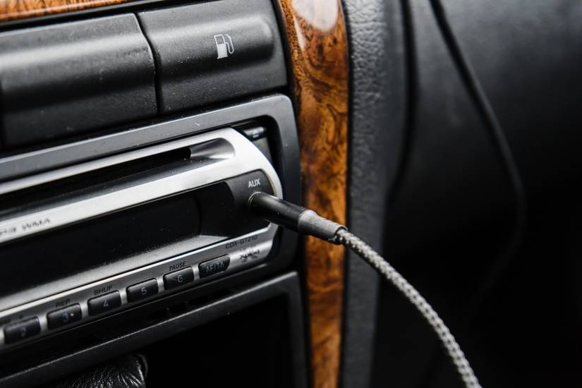 6 Ways to Play CDs in a Modern Car