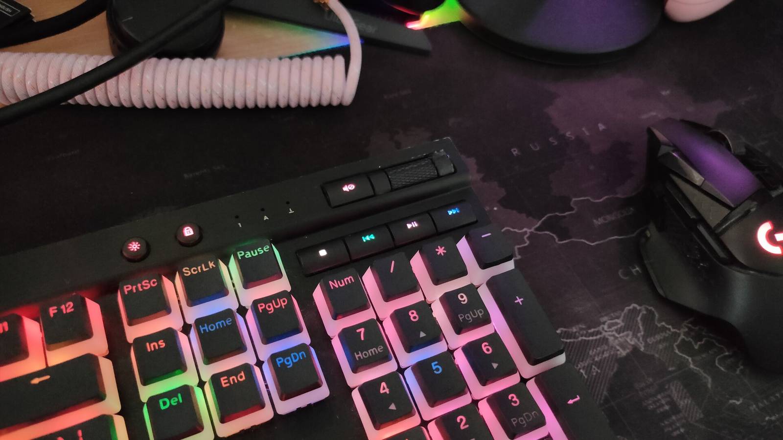 I'll Never Buy a Keyboard Without Media Controls Again