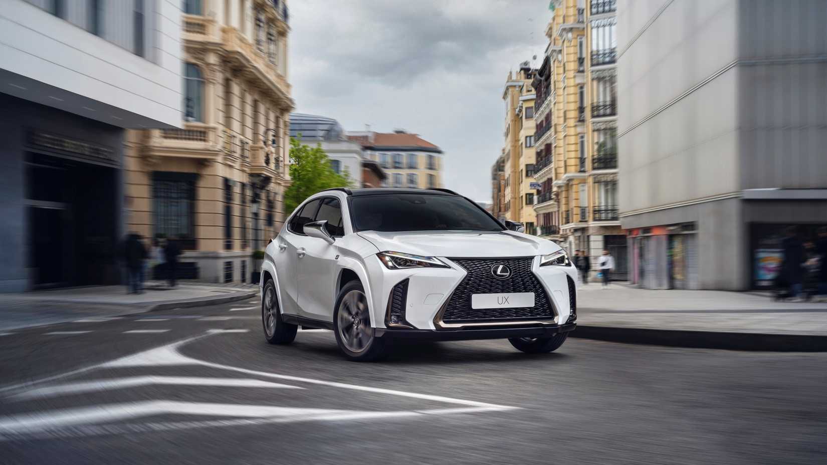 Best Luxury Crossovers With Advanced Safety Features in 2025