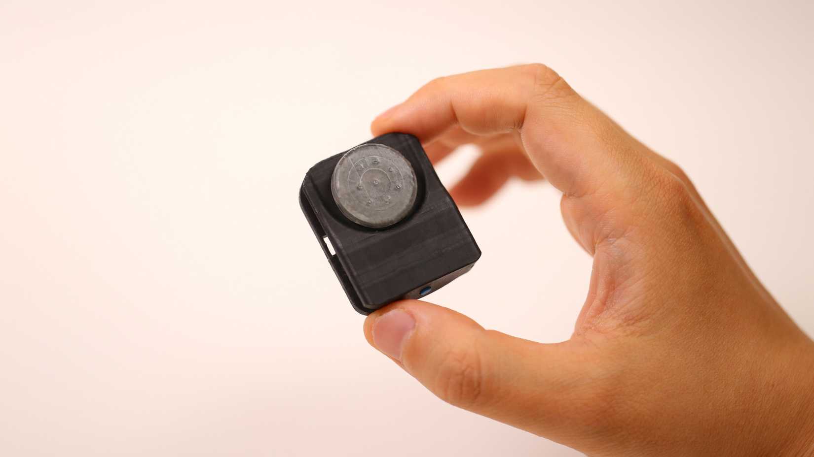 A Wearable That Measures Gases Can Forever Change Skin Care