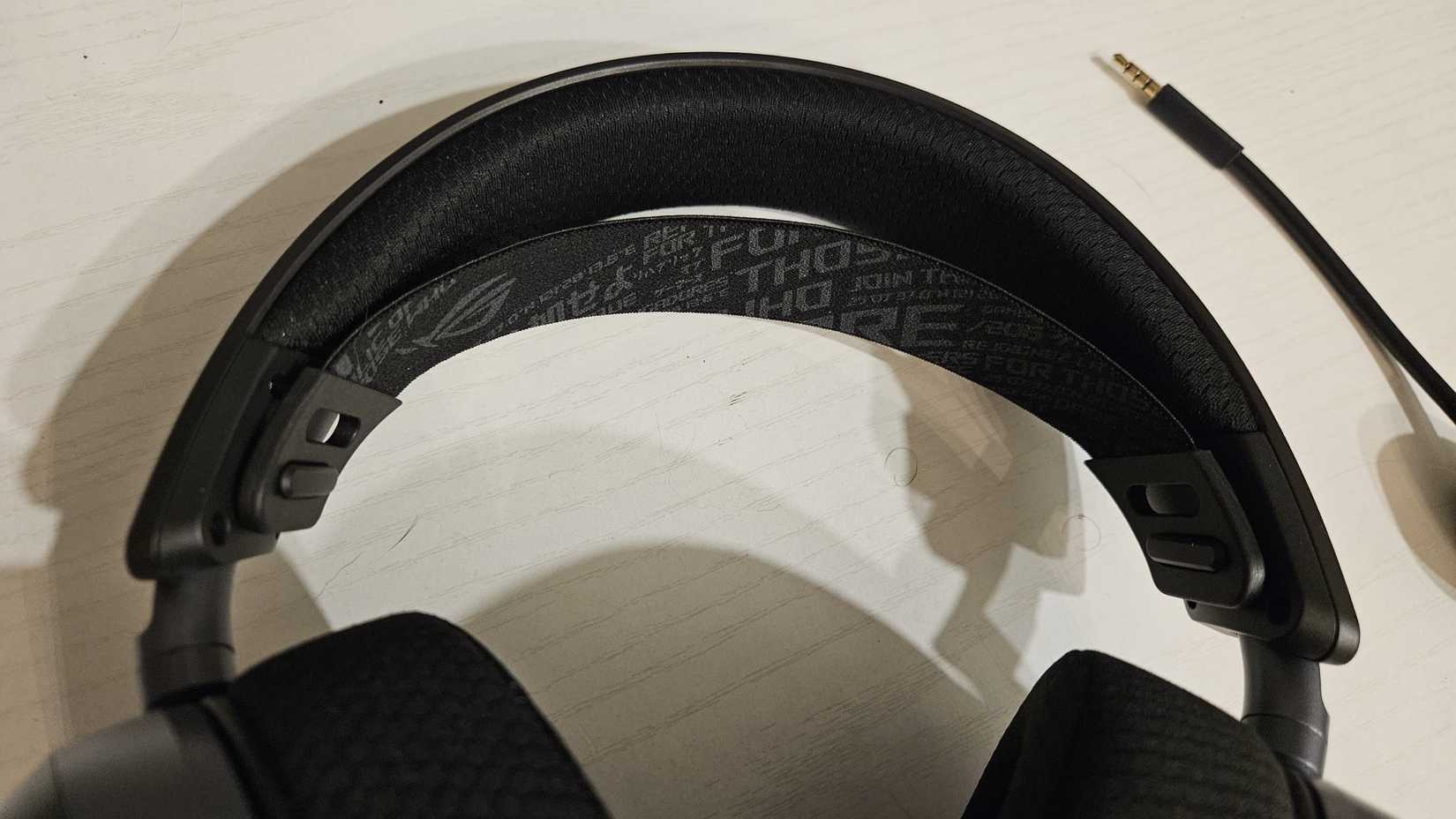 ASUS ROG Pelta Review: An Affordable Headset Perfect For Budget Gaming