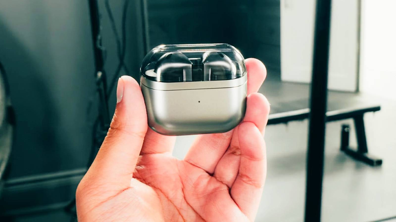 Your Samsung Galaxy Buds 3 Just Got a Huge Assistant Upgrade