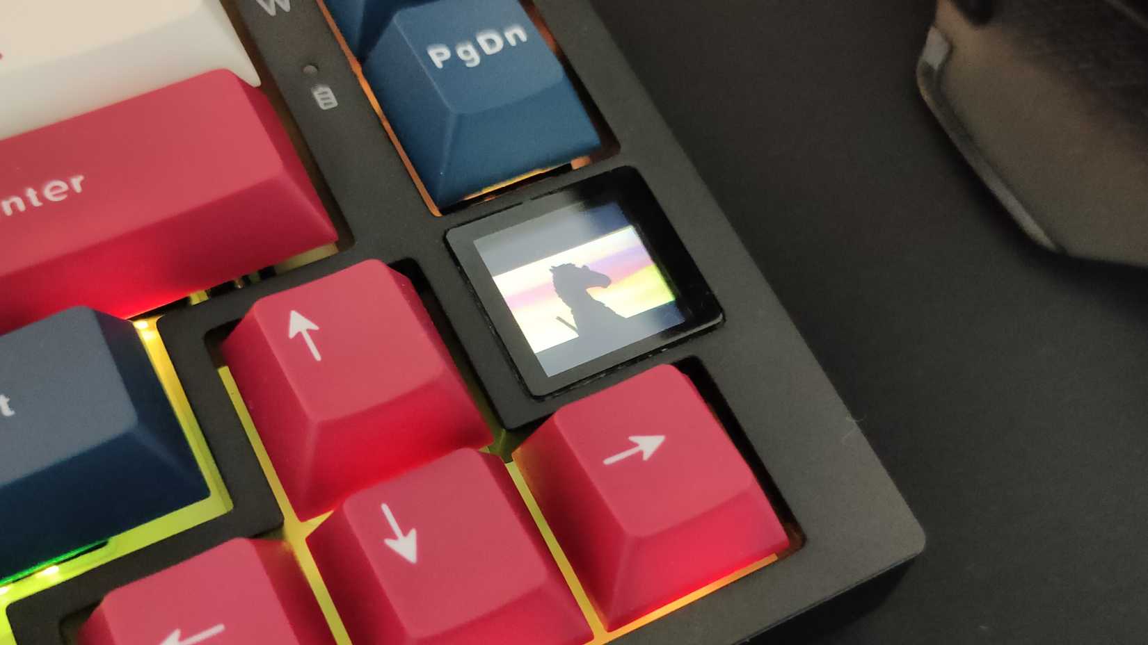 My Favorite Mechanical Keyboard With a Screen Is on Sale This Prime Day
