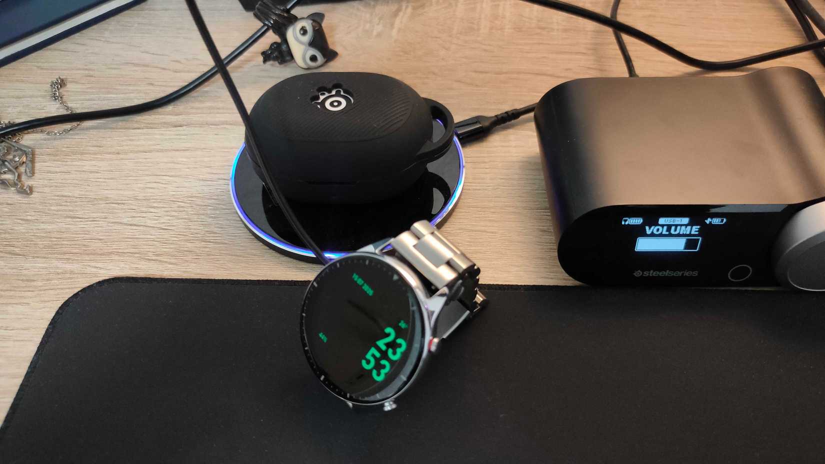 7 cool things I do with my monitor's USB ports