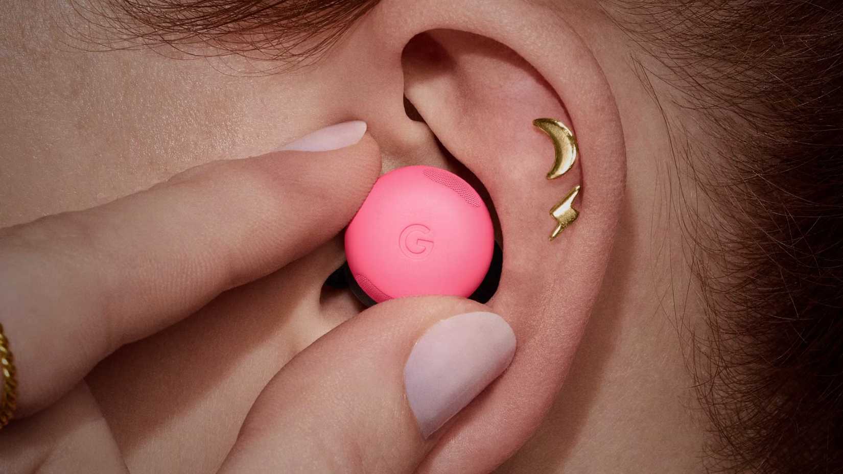 I'm Begging Google to Make Pixel Over-Ear Headphones