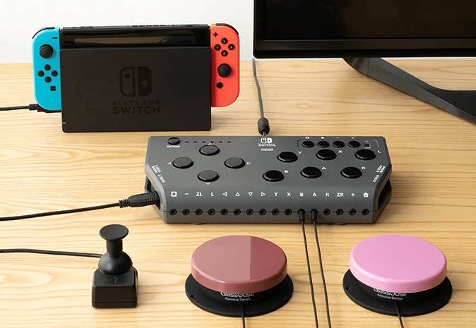 The Xbox Adaptive Joystick Is a Big Step Forward for Disabled Gamers