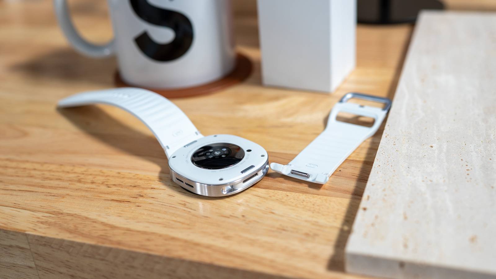 Samsung Quietly Ditched One of the Galaxy Watch's Best Features