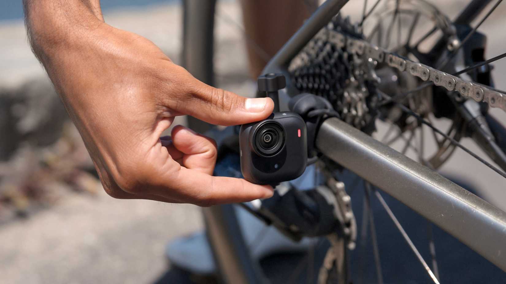 The New Insta360 GO Ultra Is Bigger and Better, but Still Tiny