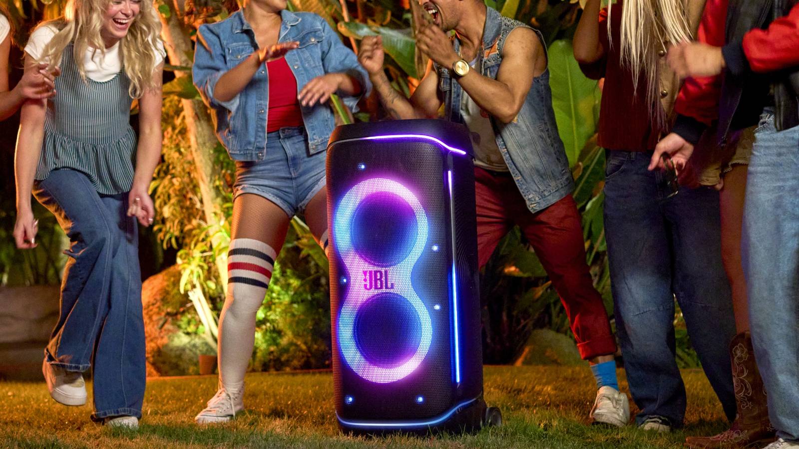 The JBL PartyBox 720 Speaker Can Give You a Lightshow