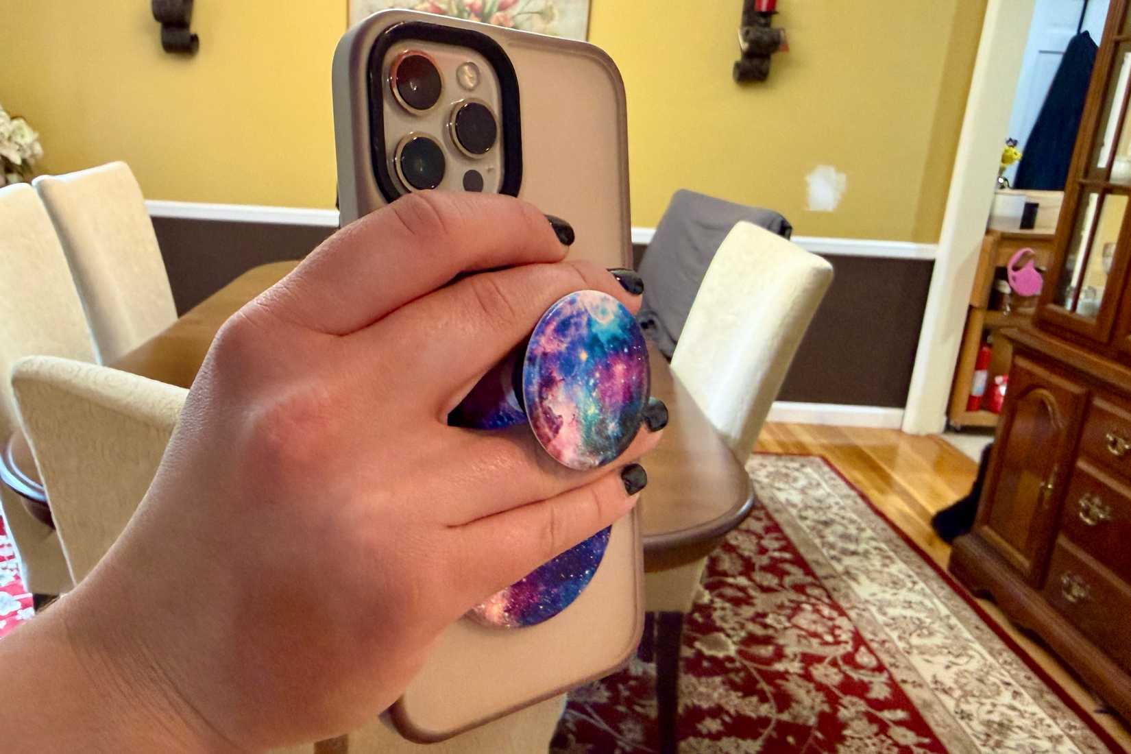 6 Lesser-Known MagSafe Accessories That Are Very Useful