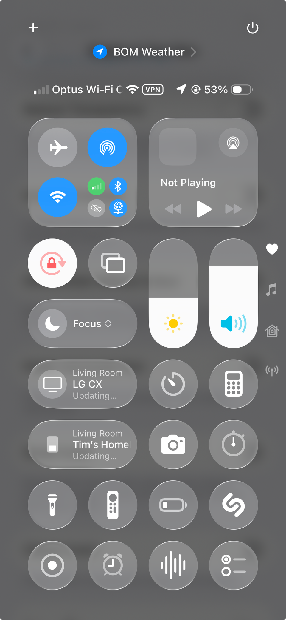 Here's How I Made iOS 26 Look More Like iOS 18