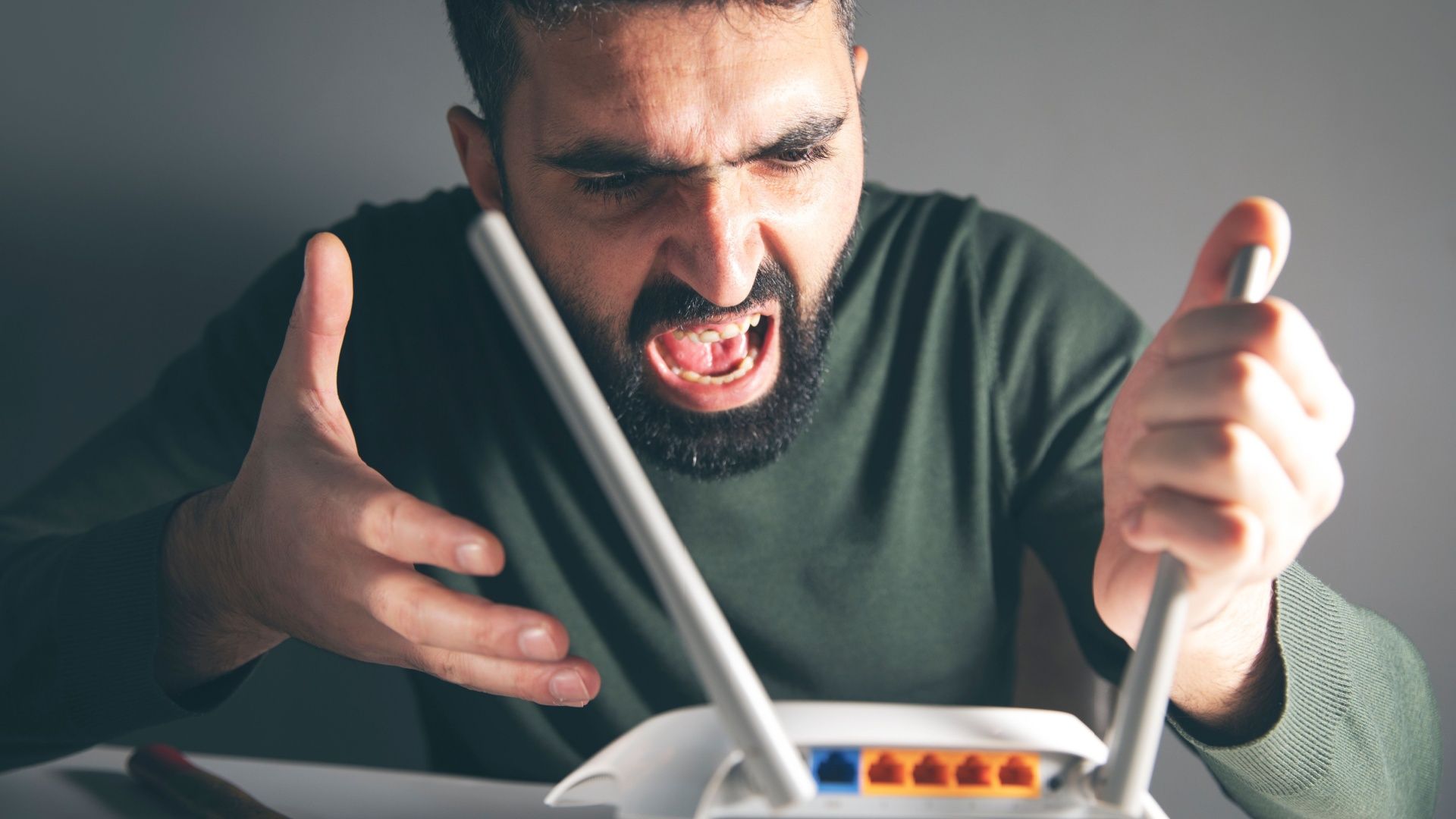 Chipolo’s New Wallet Trackers Avoid a Common Problem