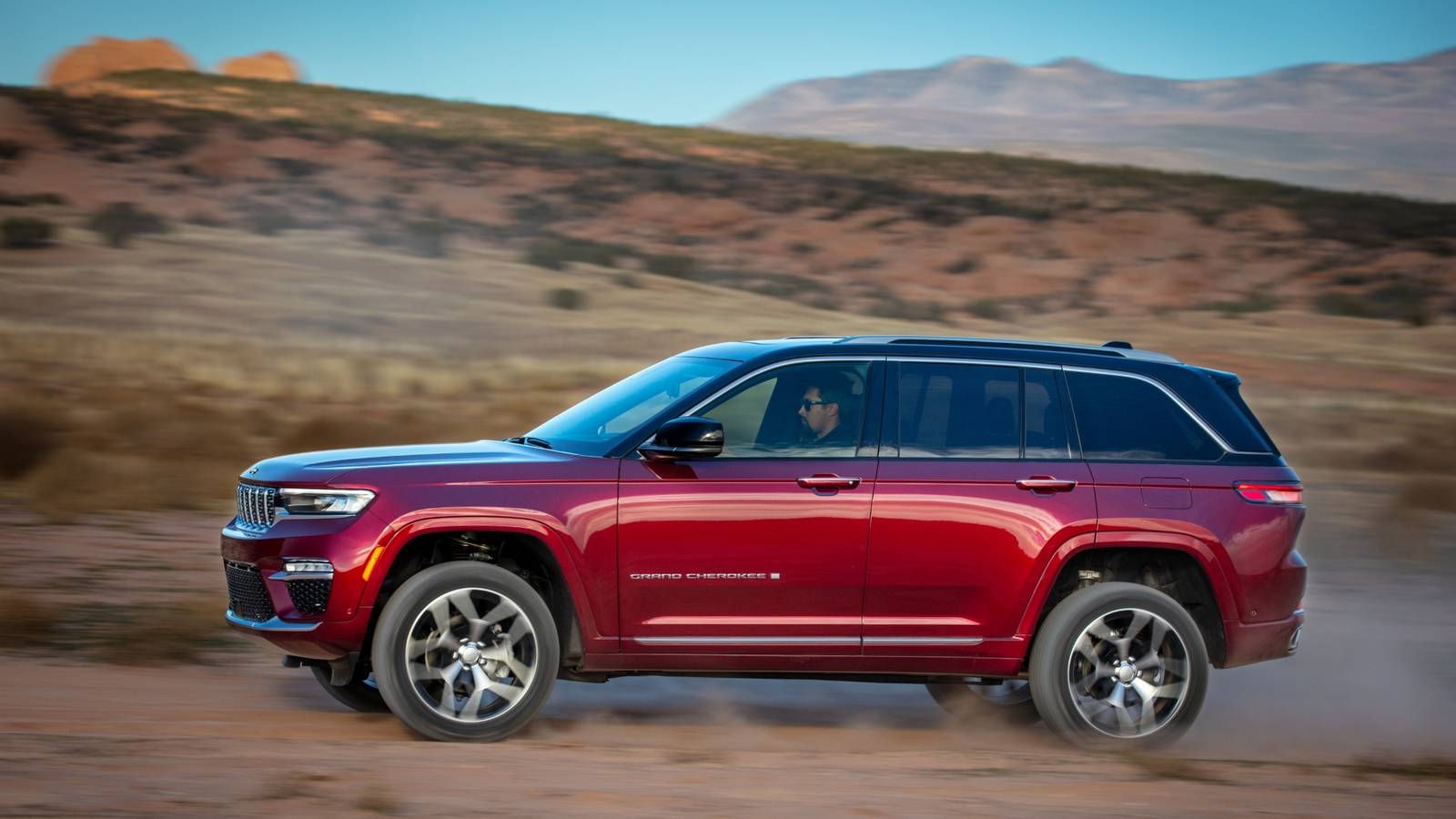 The American Mid-Size SUV That Feels Surprisingly Luxurious