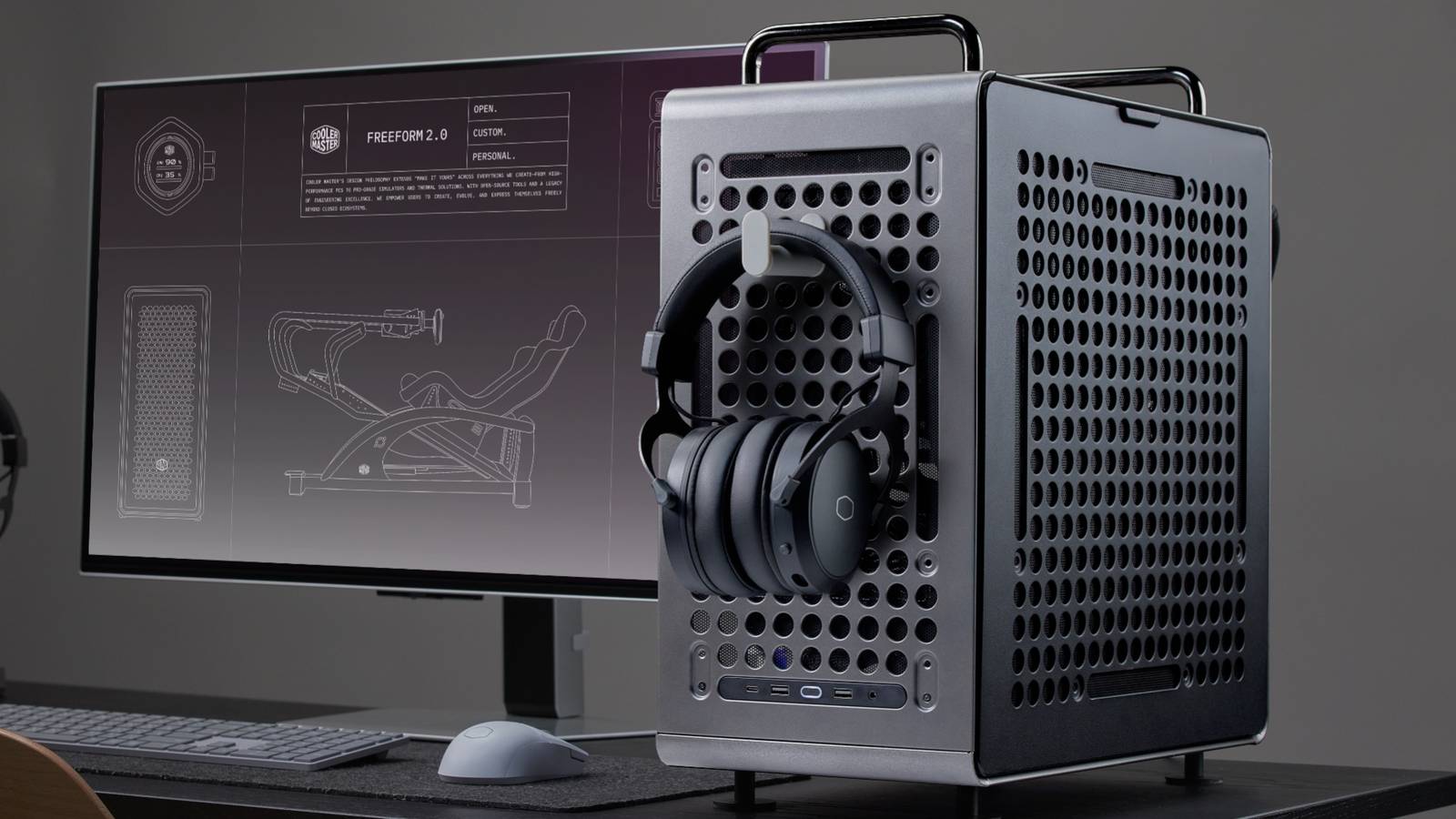 This new PC case from Cooler Master looks like a Mac Pro