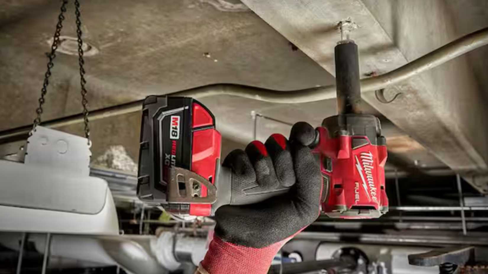 5 Must-Have Milwaukee Tools for DIY Car Repairs