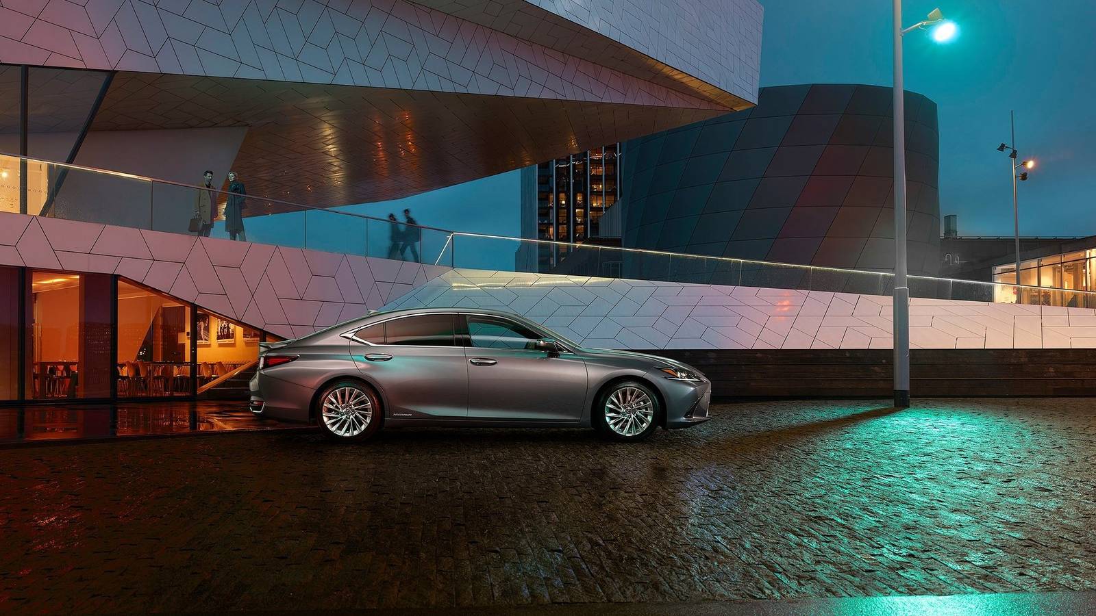 This five-year-old hybrid embarrasses brand-new rivals in reliability