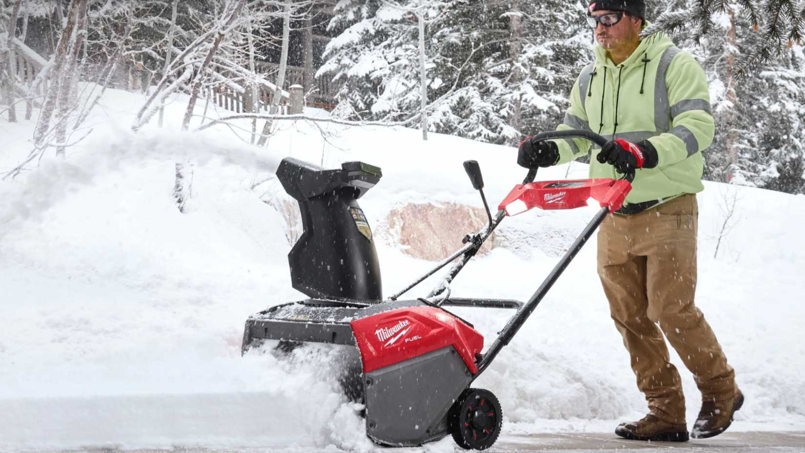 5 Milwaukee tools perfect for winter jobs