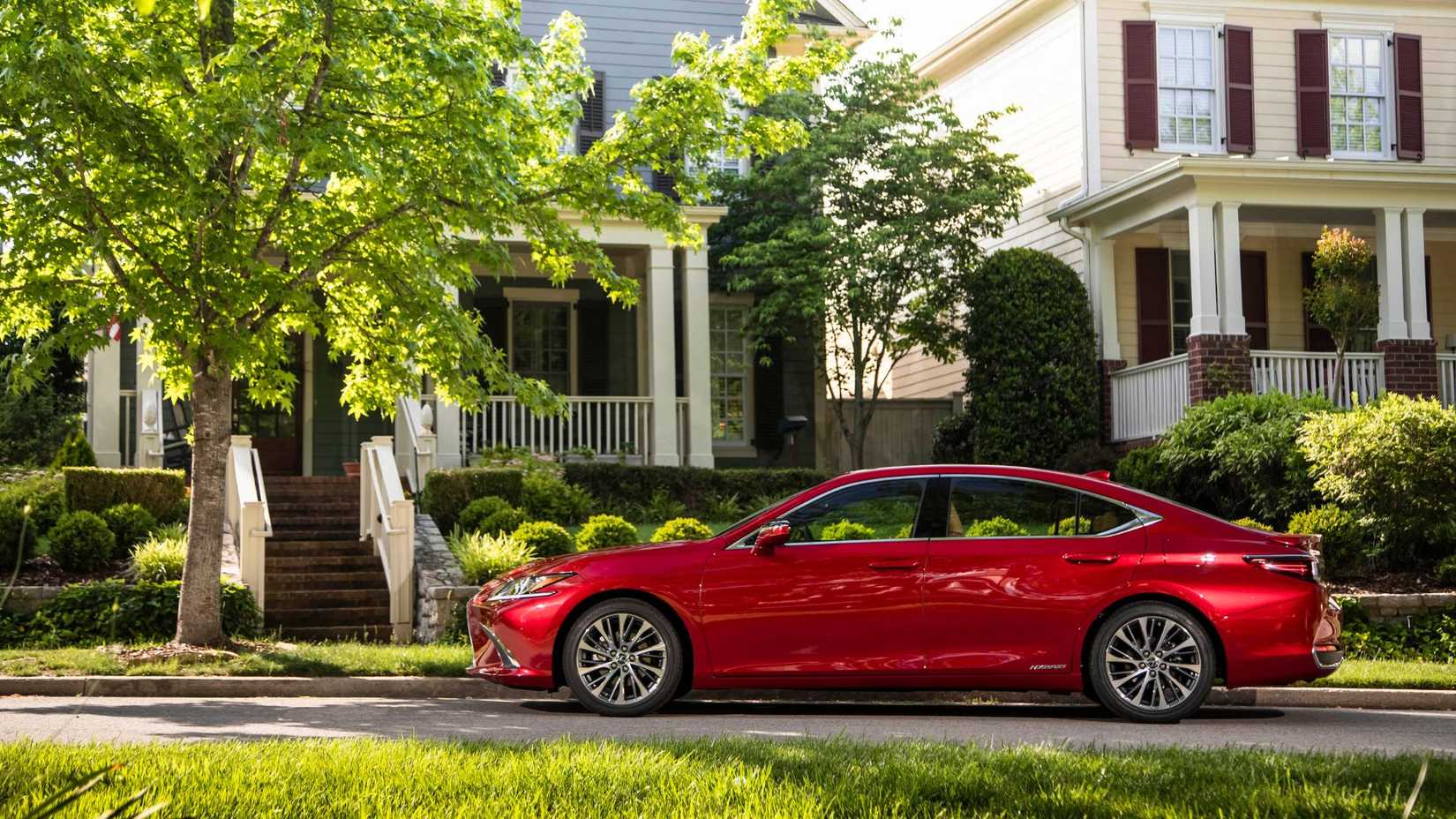 Forget the Prius—this luxury hybrid is now cheaper