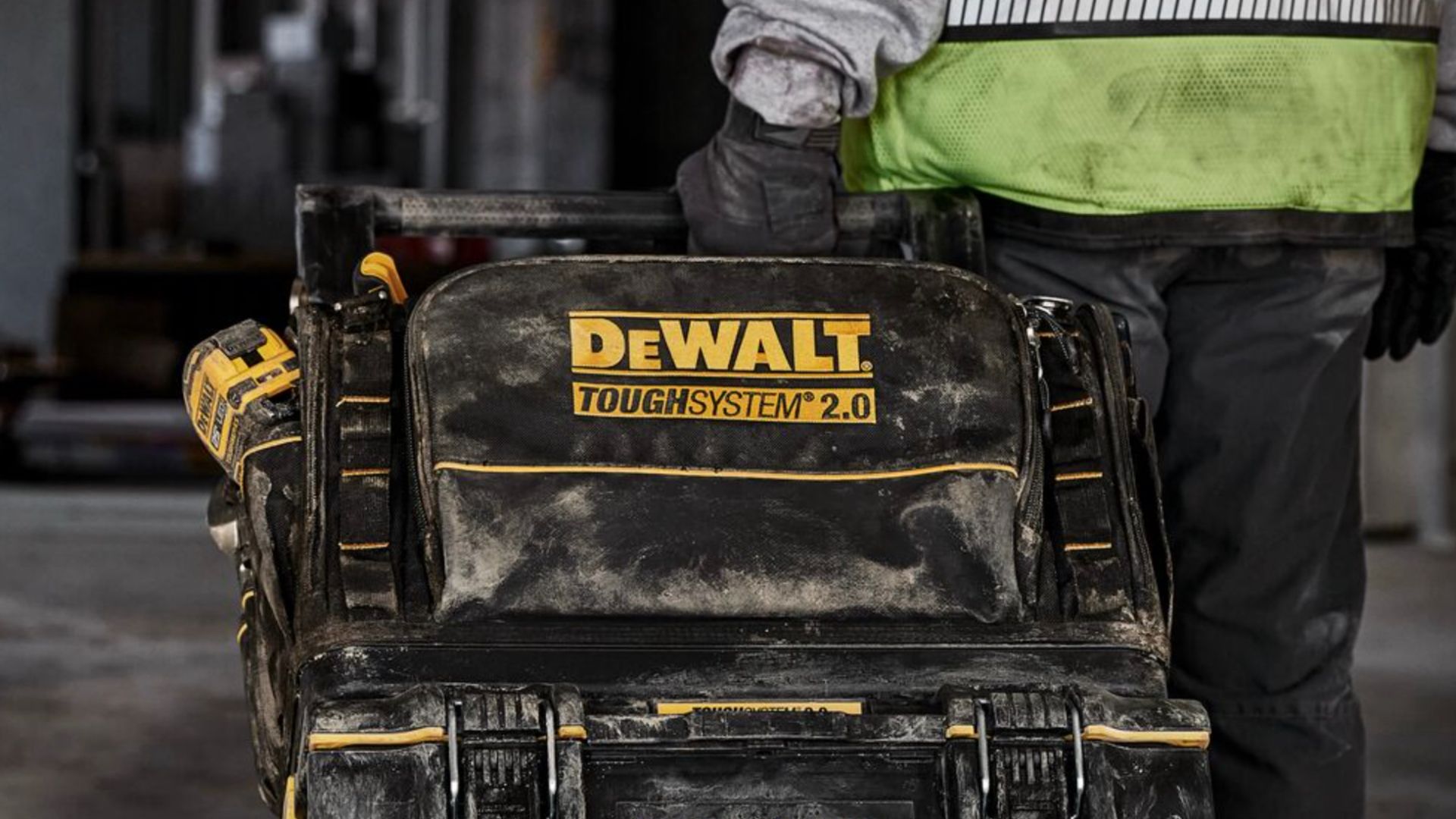 You’ll love DeWALT's unstoppable new 12-inch Cut-off Saw
