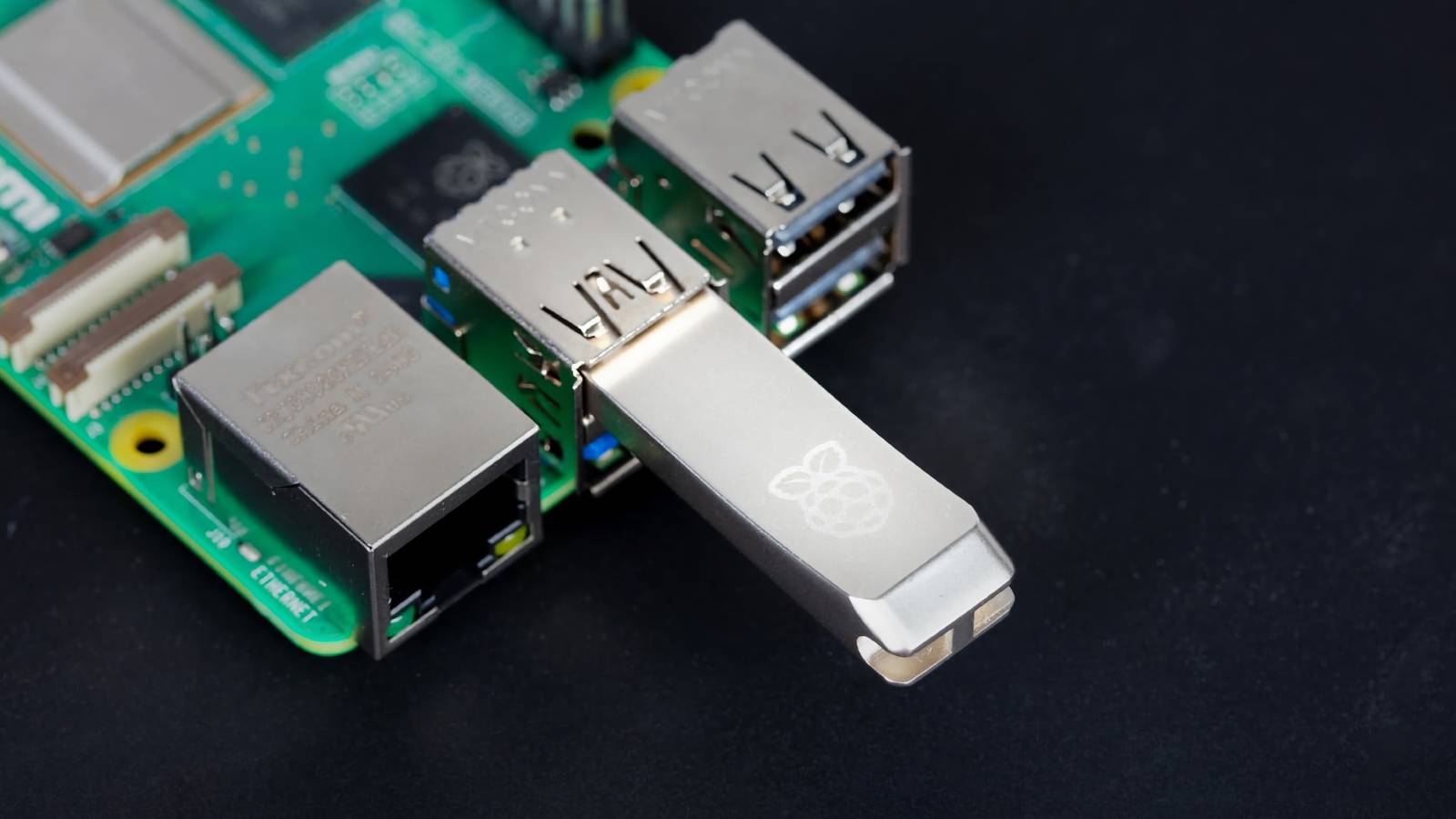 Need a good flash drive? Raspberry Pi made one for you