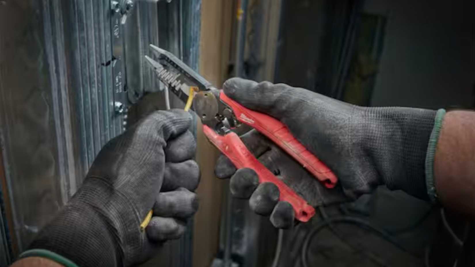 The Milwaukee tools that every electrician swears by