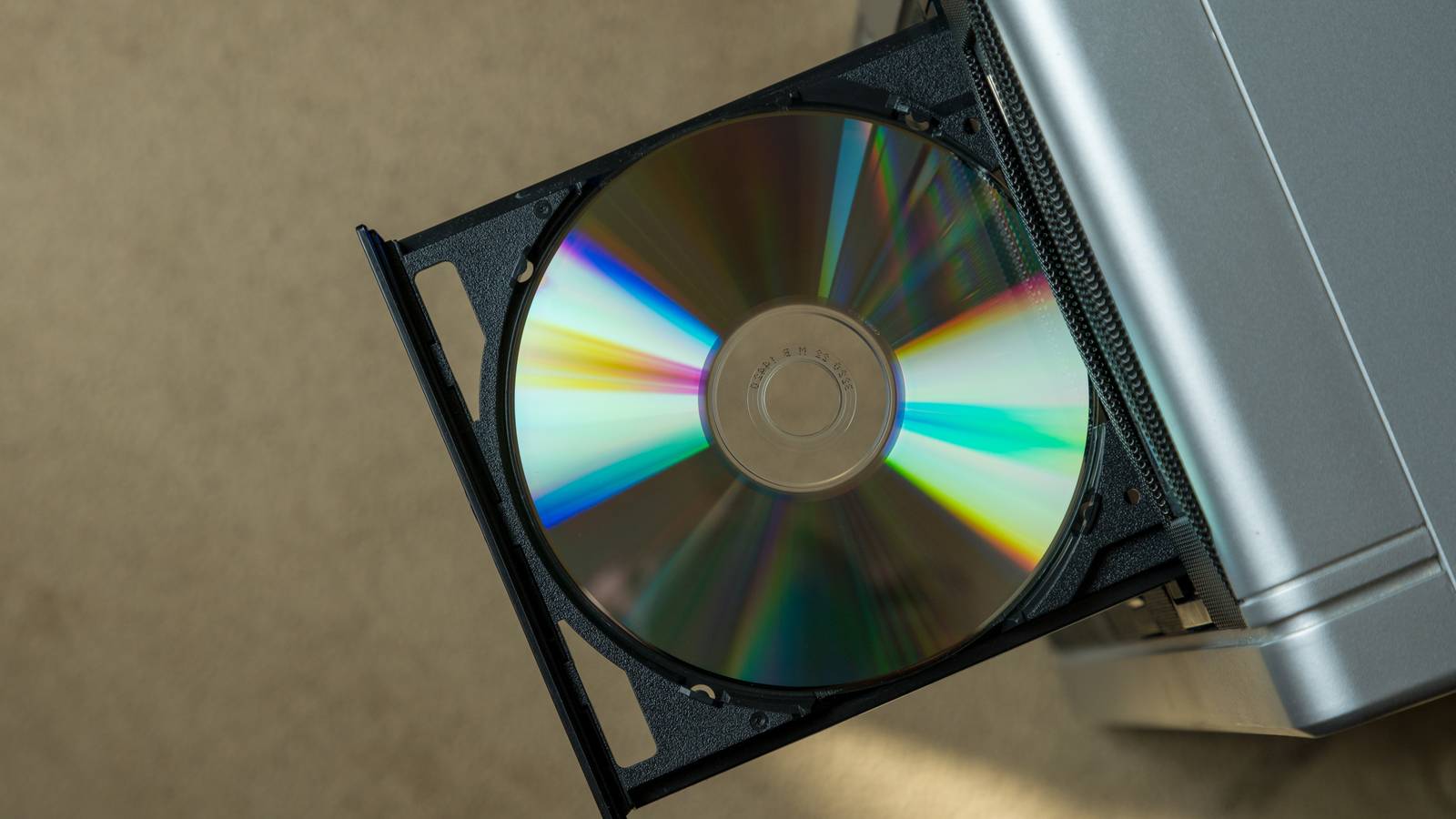 Stop trusting only hard drives for backups—here's why DVDs belong in ...