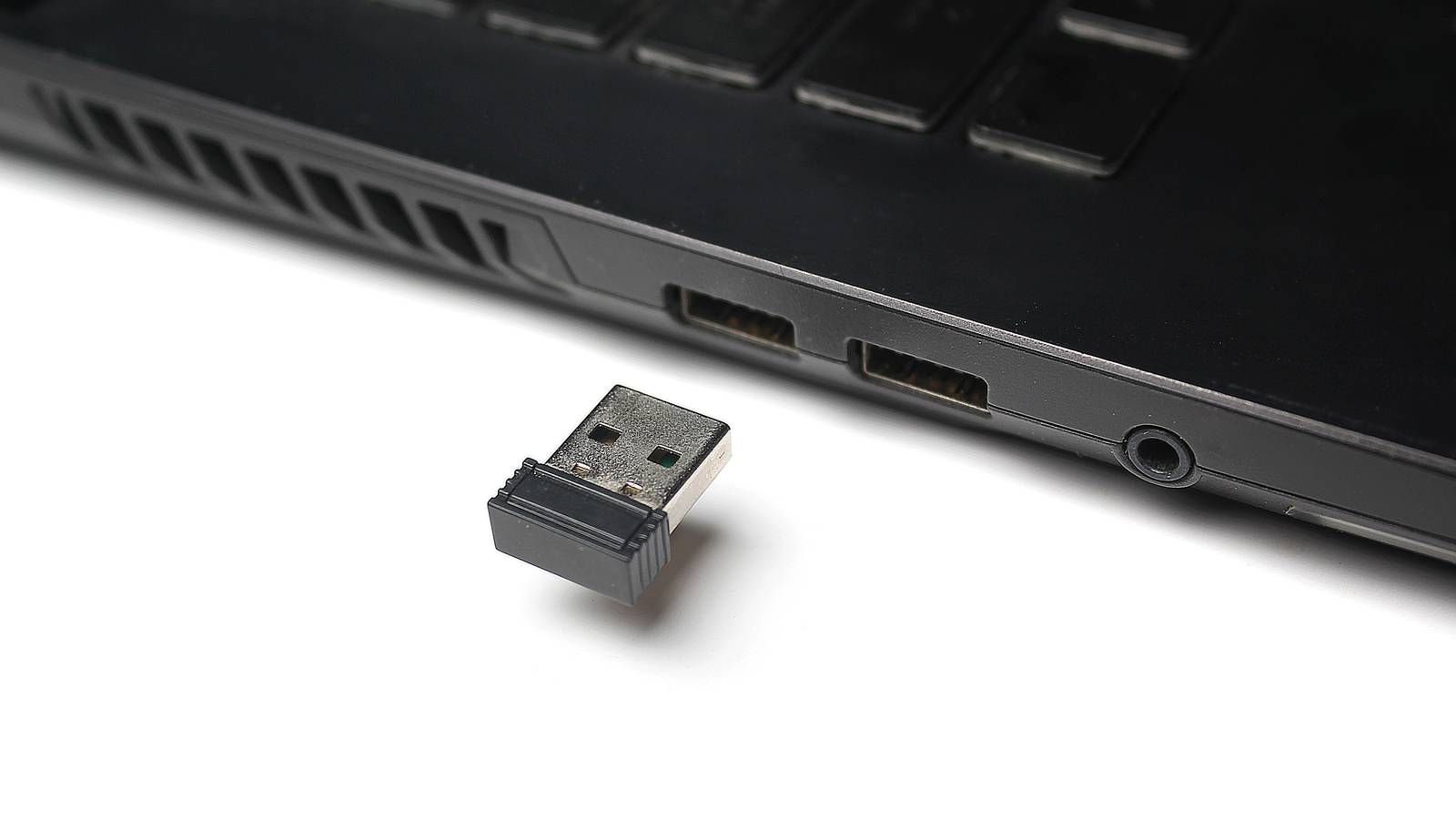 The tech that promised to kill USB cables 20 years ago (and why it died)