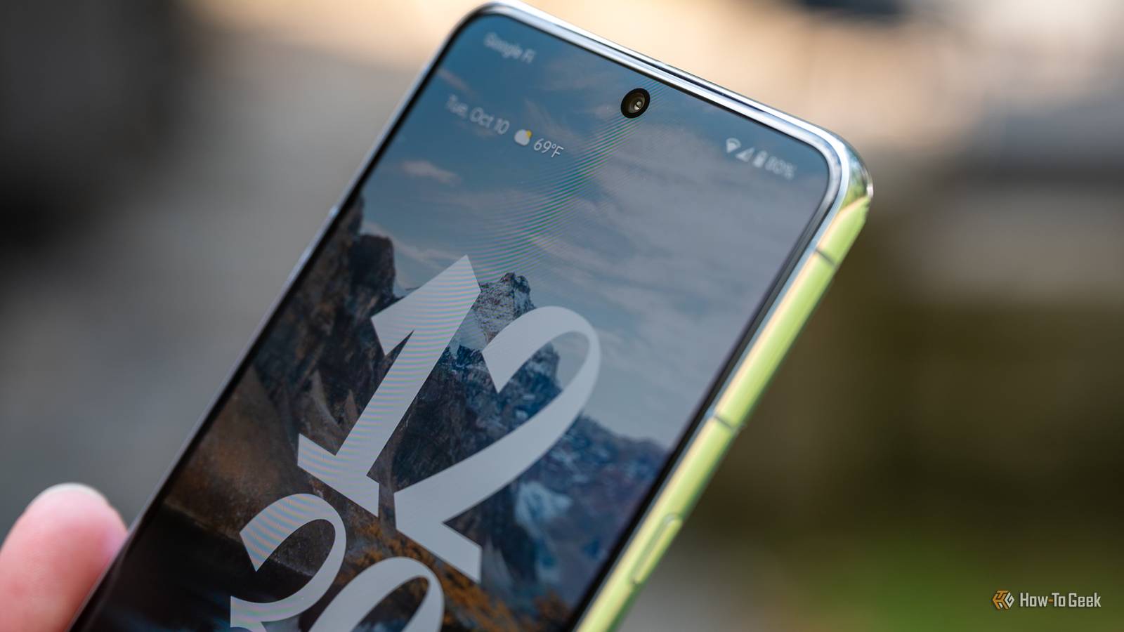 How to Create a Custom Lock Screen on Google Pixel