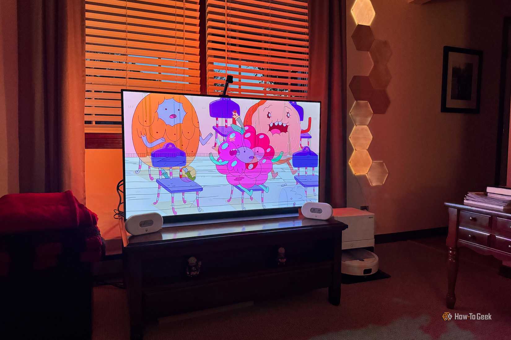 Your smart TV has a USB port—here's what you can do with it