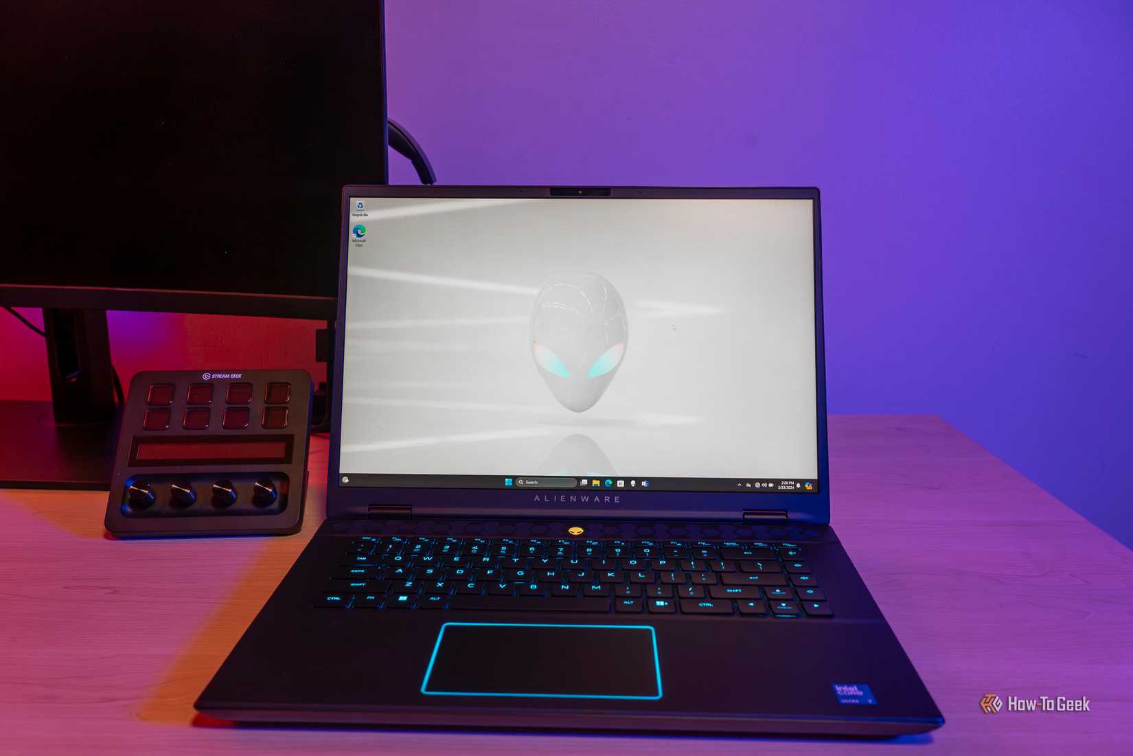 fonte alienware m16 r2