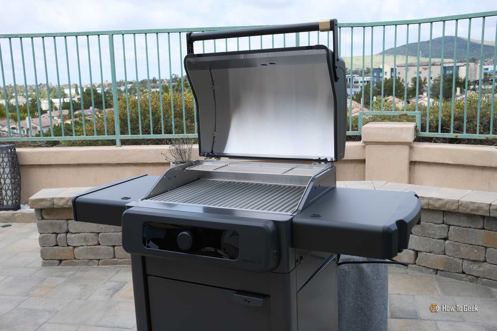 Current Model G Dual Zone Grill: You'll Pay a Premium for This Electric ...