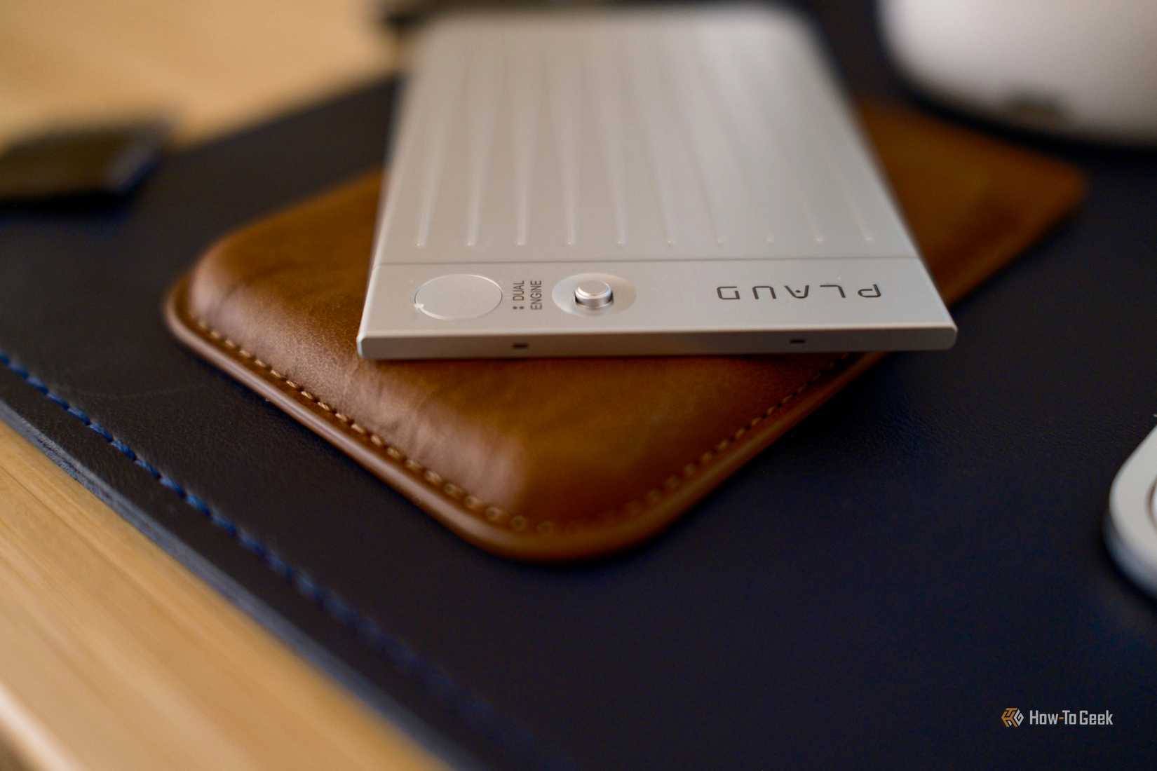 Plaud Note Review: This Credit Card-Sized AI Voice Recorder Blew My Mind