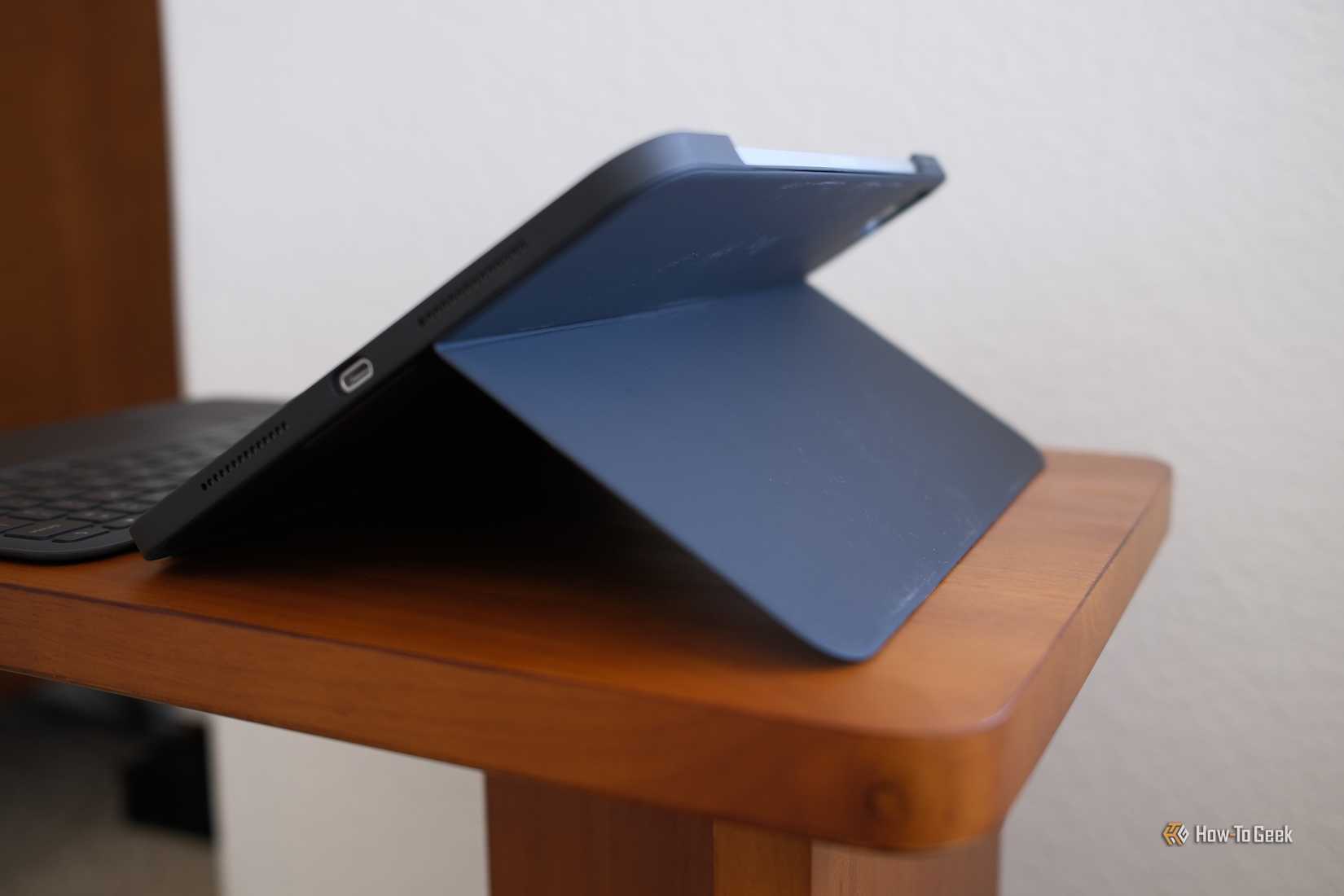 Logitech Combo Touch Review: A Suitable Alternative to Apple’s iPad ...