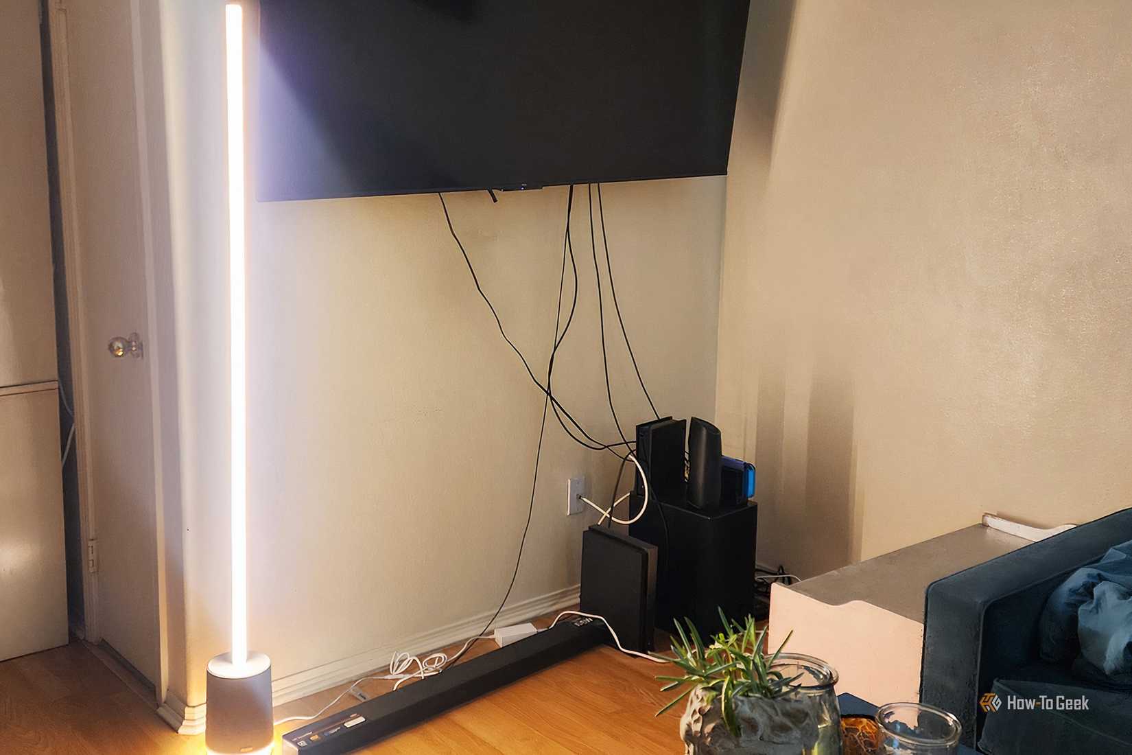 10 Reasons Your TV Looks Like It's Flickering (And How to Fix It)