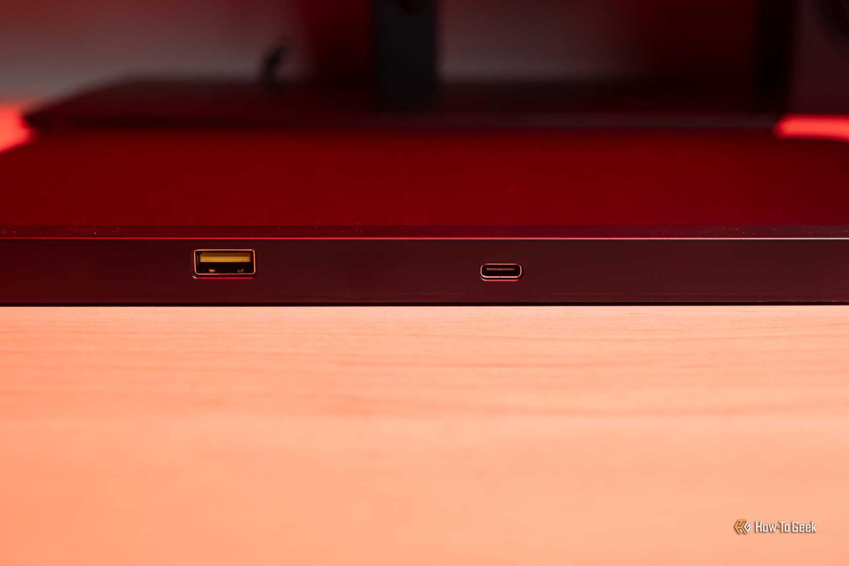 Razer Firefly V2 Pro Review: A Premium Gaming Mousepad with RGB Lighting
