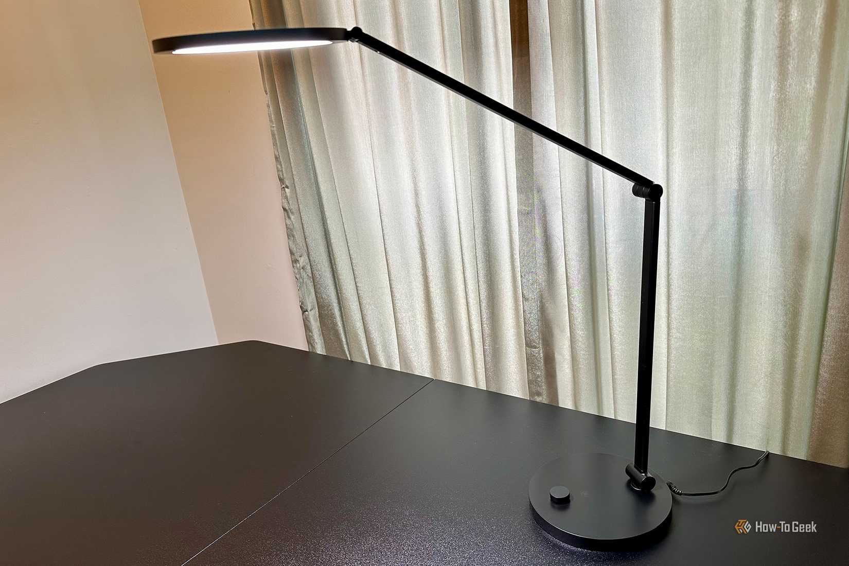 Vari L-Shape Electric Standing Desk Review: A Functional and Versatile ...