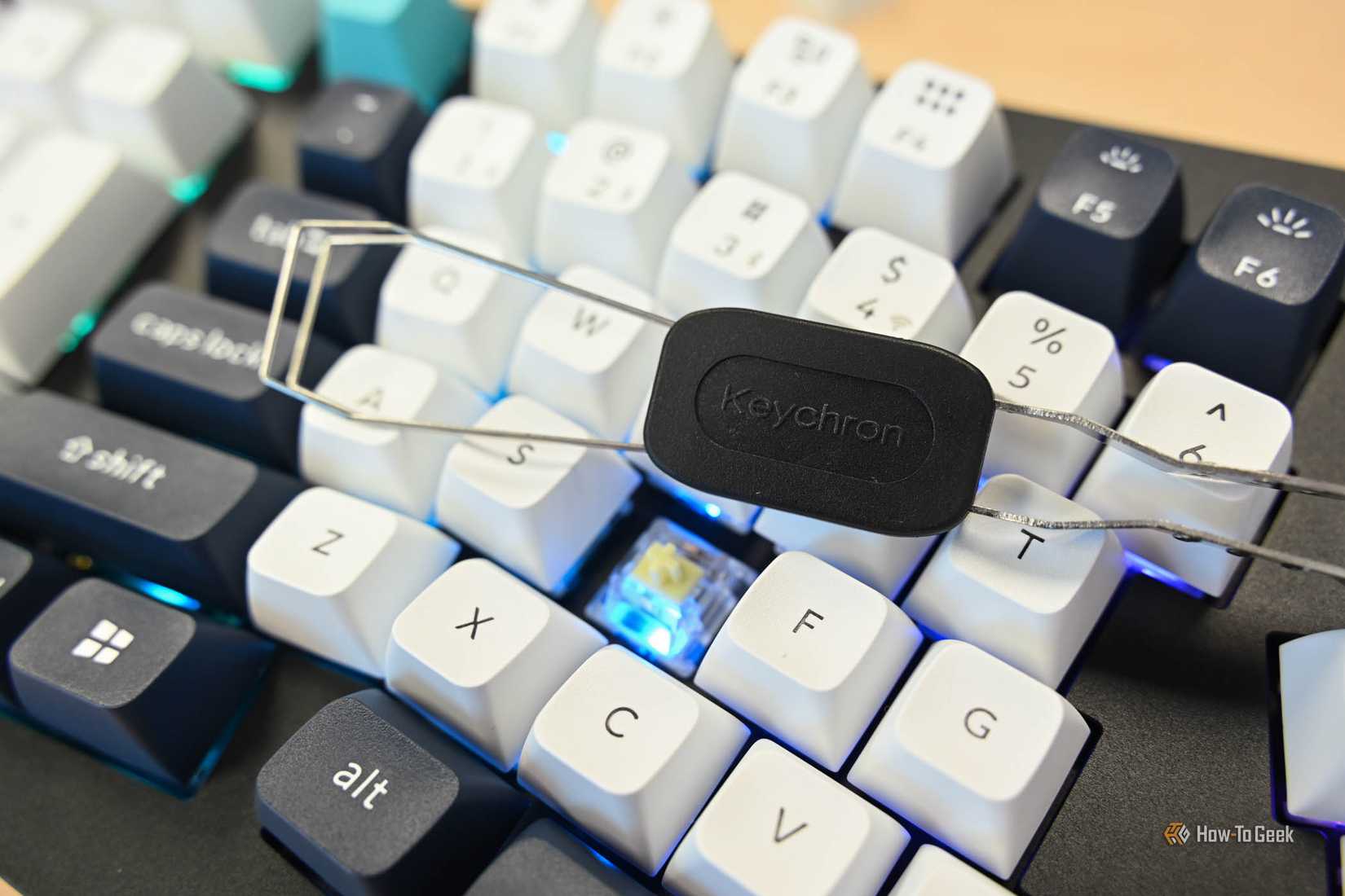 Keychron Q14 Max Review: This Left Handed Keyboard Is Actually Ambidextrous