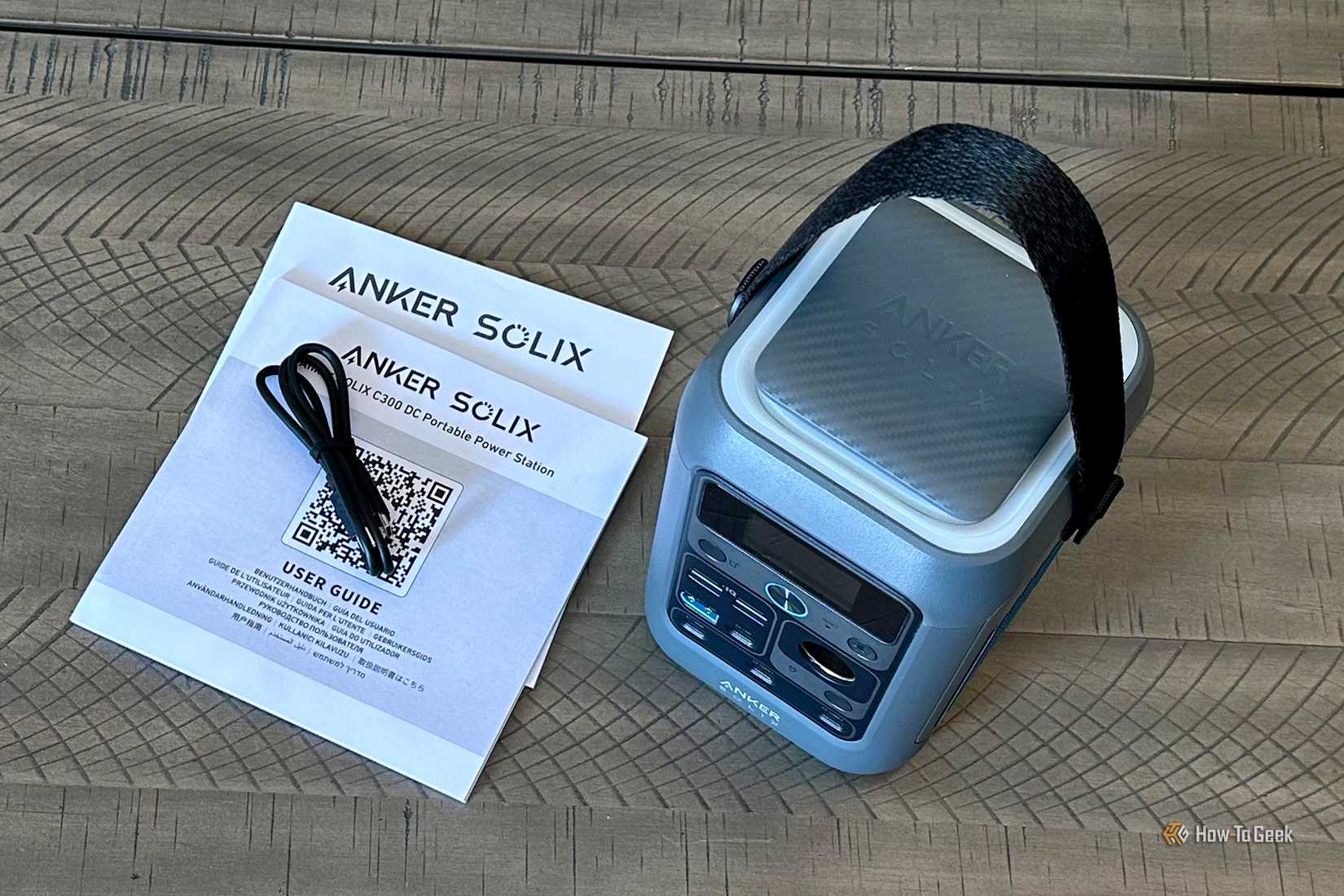 Anker SOLIX C300 DC Review: A Compact Portable USB Power Station