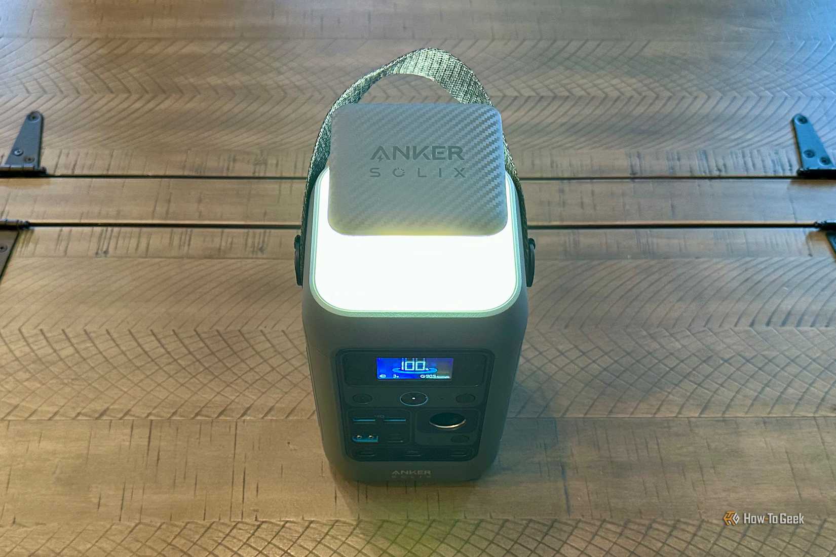 Anker SOLIX C300 DC Review: A Compact Portable USB Power Station