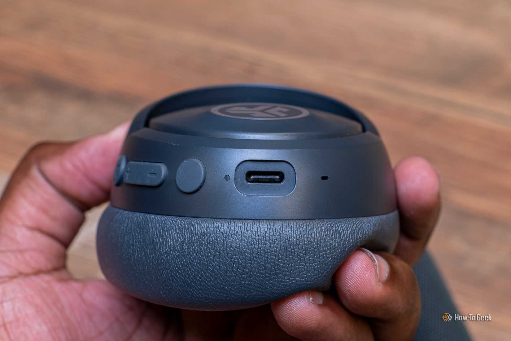 JLab JBuds Lux ANC Wireless Headphones Review: ANC Performance that ...