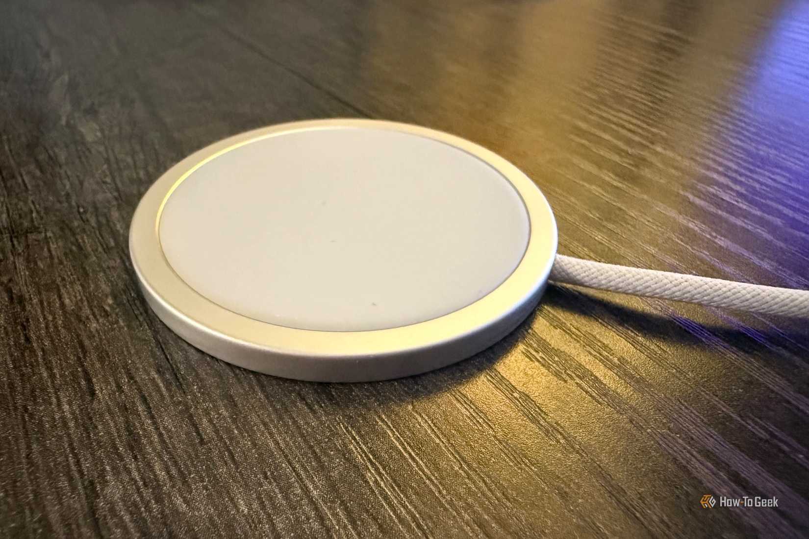 Apple Magsafe Charger (2024) Review: This 25W Wireless Charger Under ...