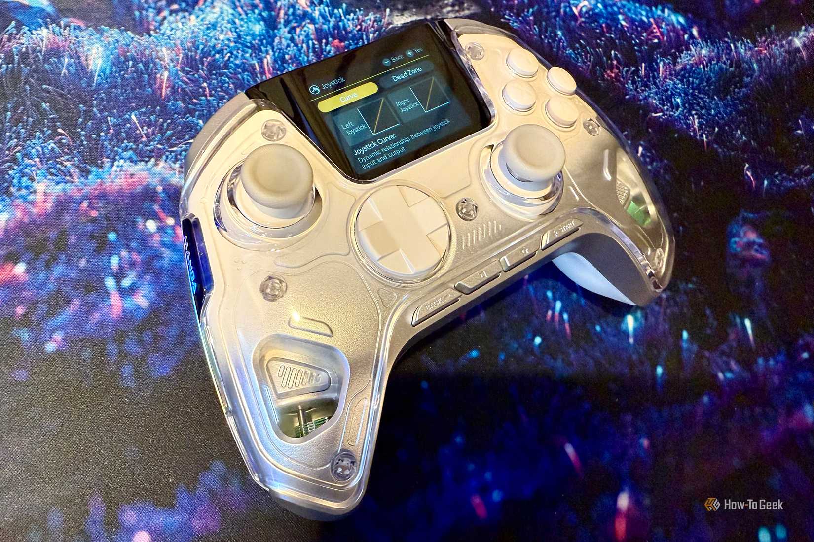 Manba One Review: Multi-Platform Controller with a Color Screen