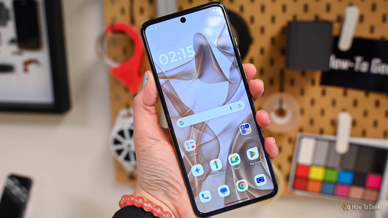Motorola Phones Will Soon Get ‘Catch Me Up’ and Other AI Features