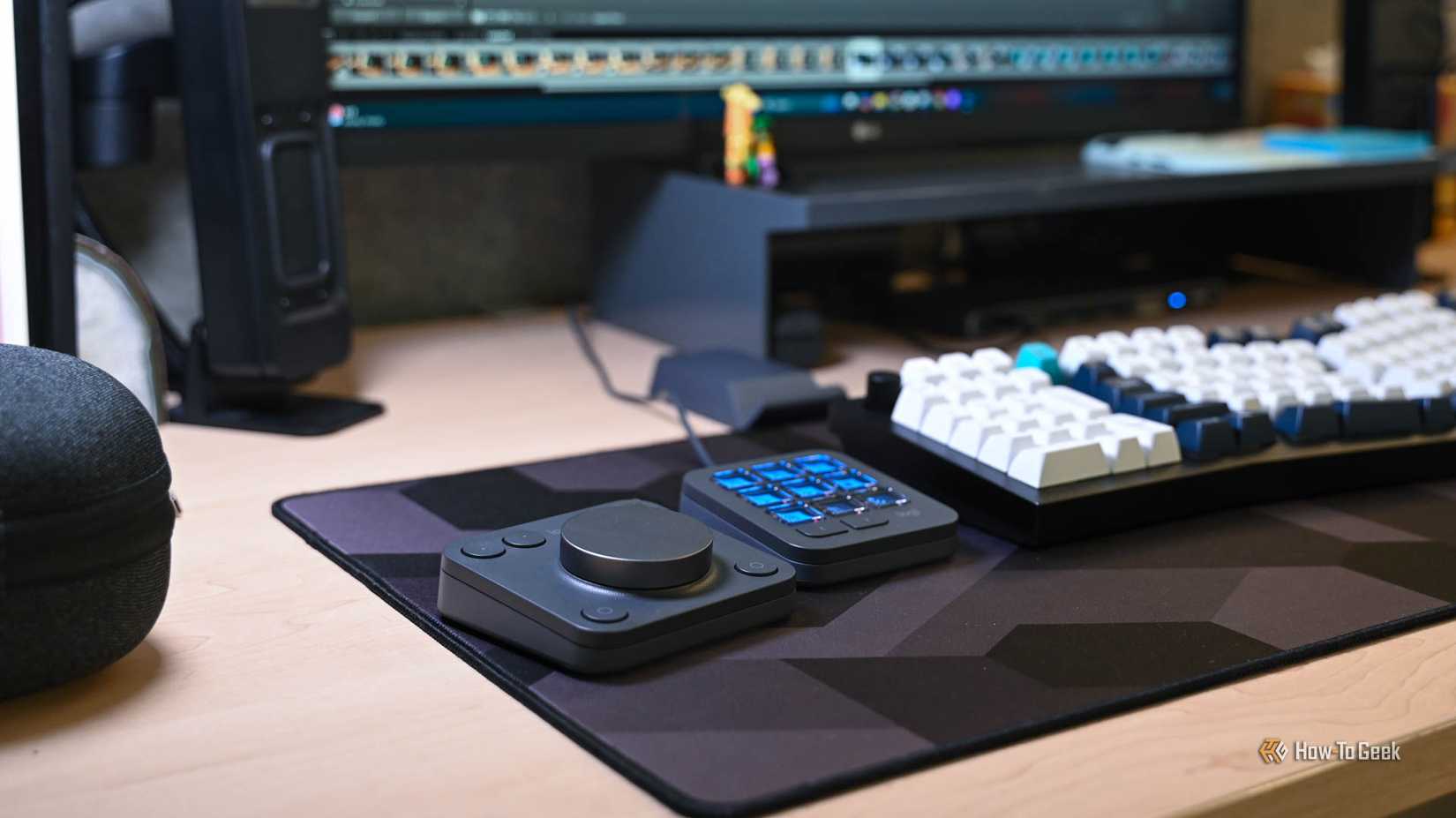 Logitech MX Creative Console Review: Streamlined Adobe Workflows ...