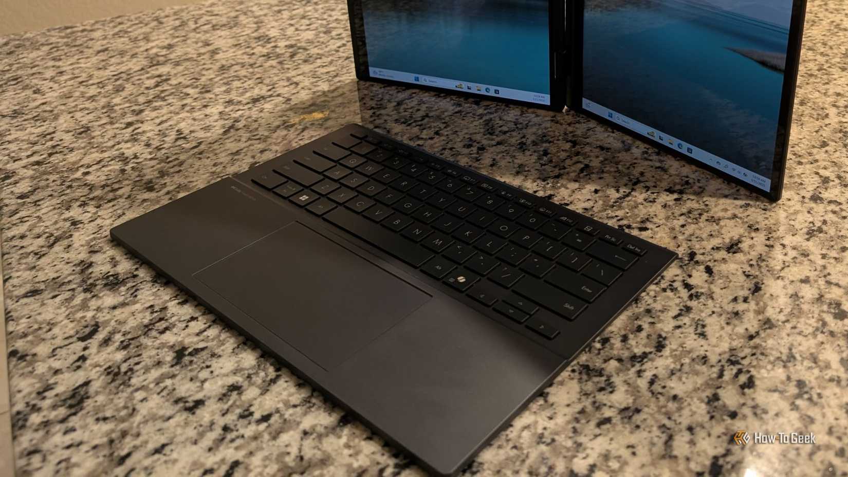 ASUS Zenbook Duo Review: An Efficient Dual-Monitor Portable Workstation